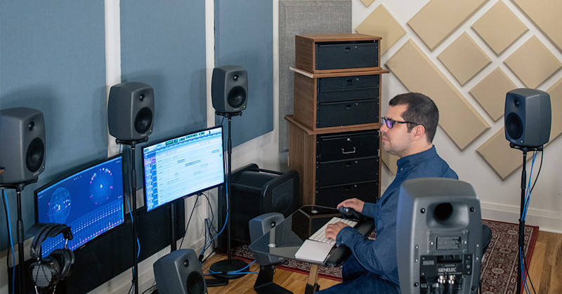 Immersive Talk with Synthesis Sound