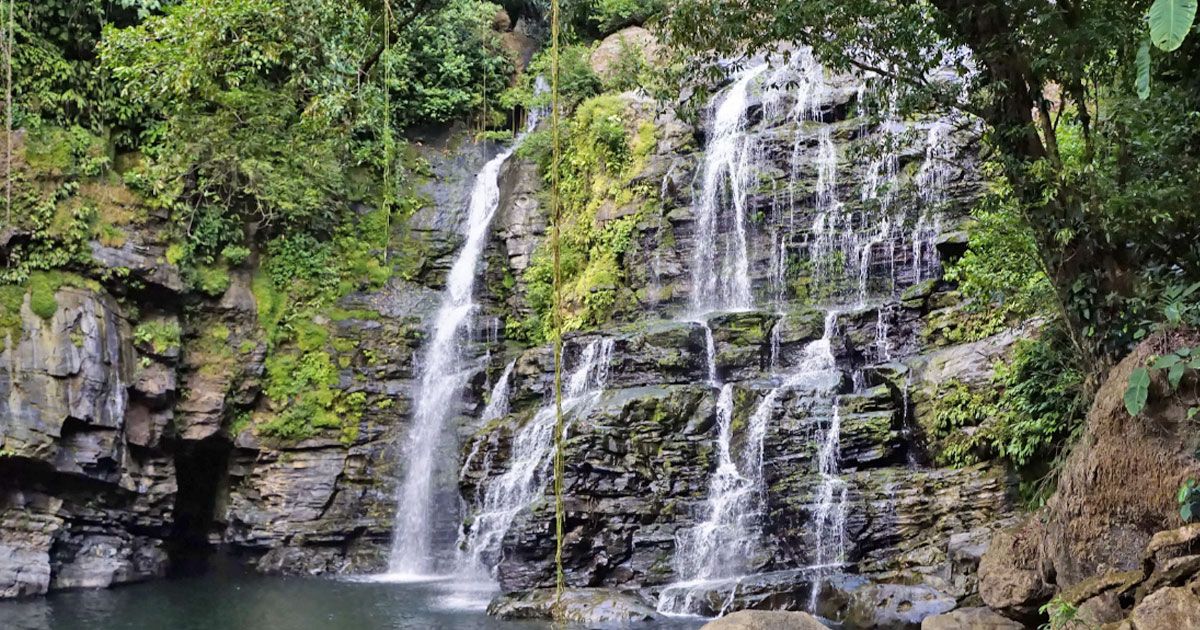 Visite des chutes d'eau de Nauyaca