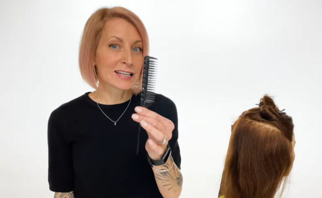 Do Zig-Zag Partings Really Make Foiling Faster? | WellaStore US