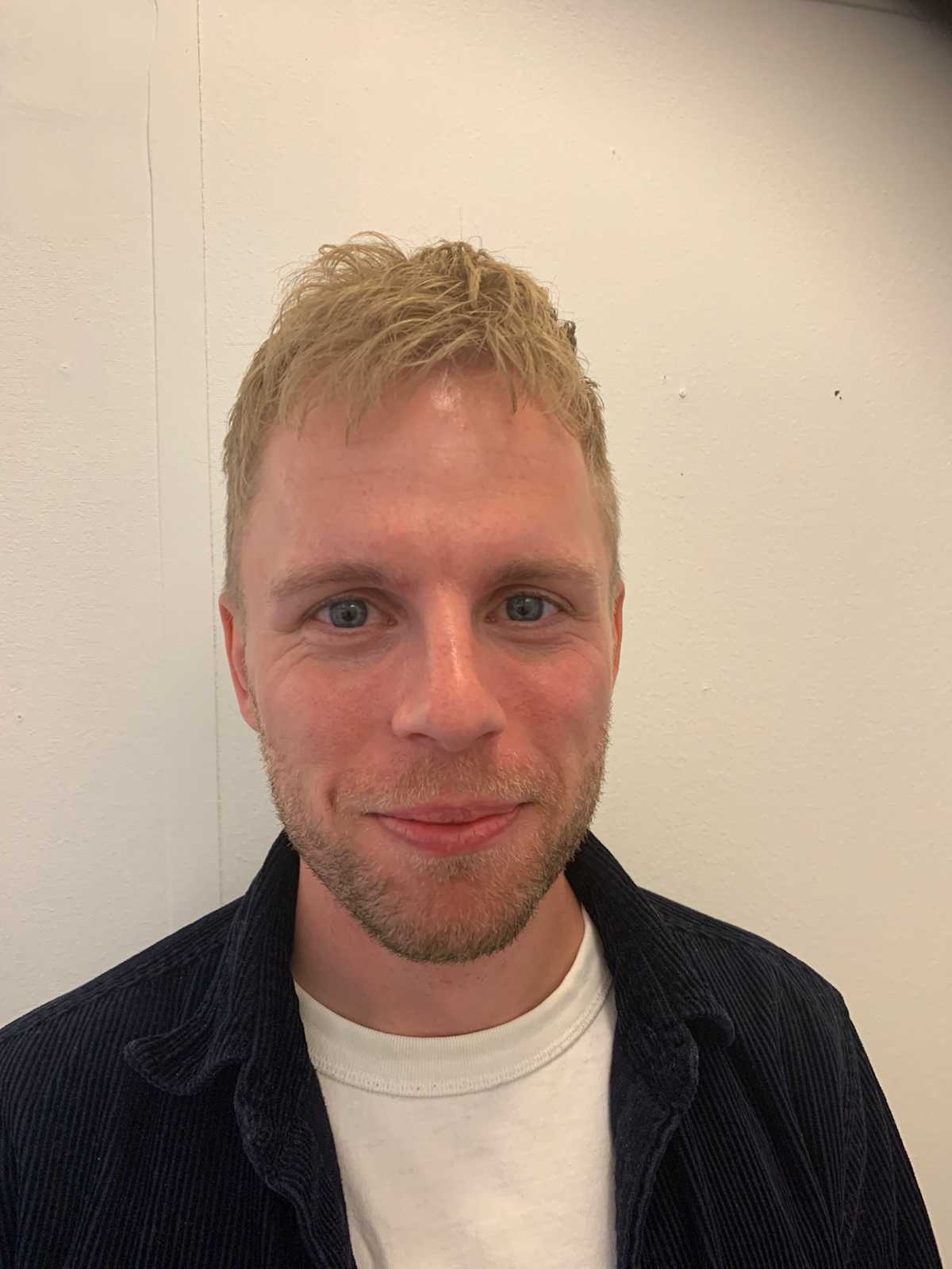 Kontakta oss | Radiohjälpen