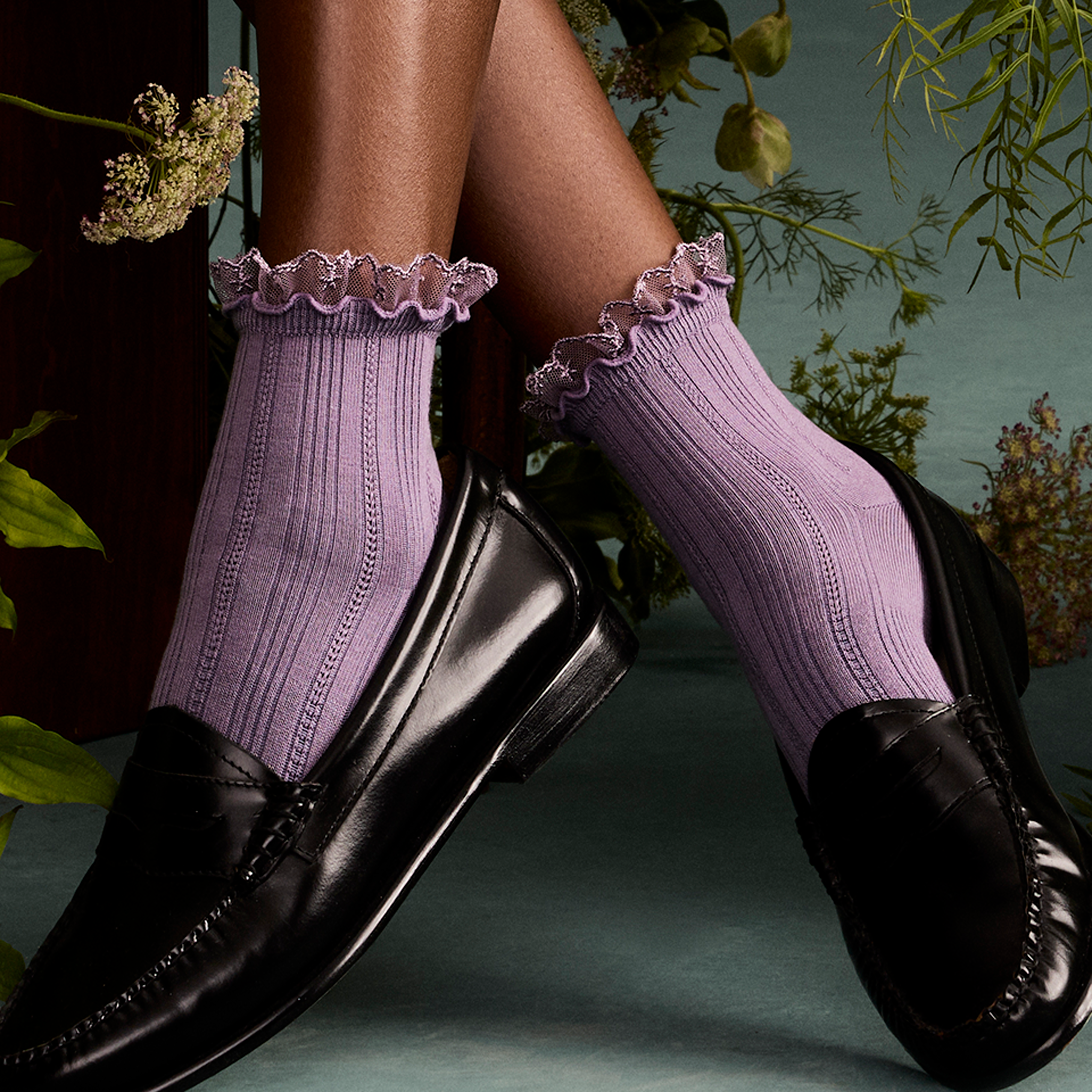 Women's Ruffle Lace Quarter Socks - Bombas
