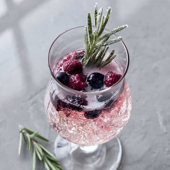 Sparkling Rosemary Berry Sangria | Simplot Foods