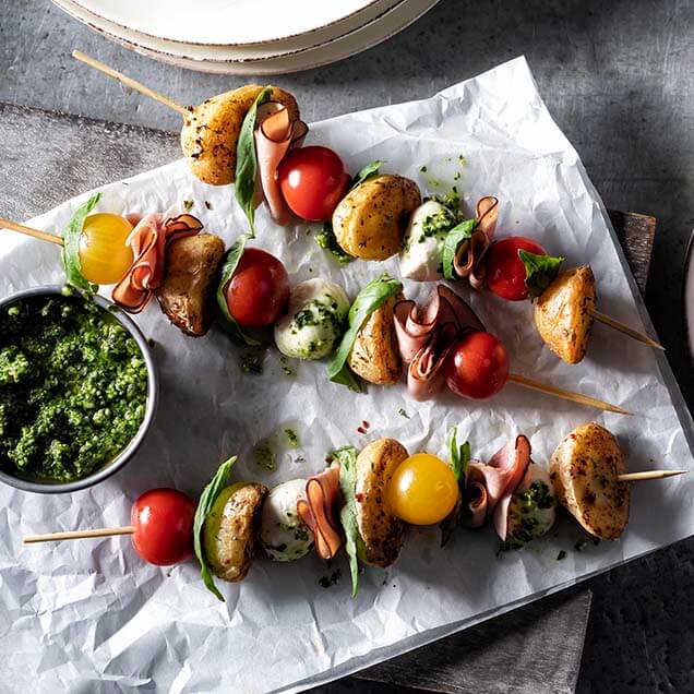 Kabobs capreses con Baby Baker™ | Simplot Foods