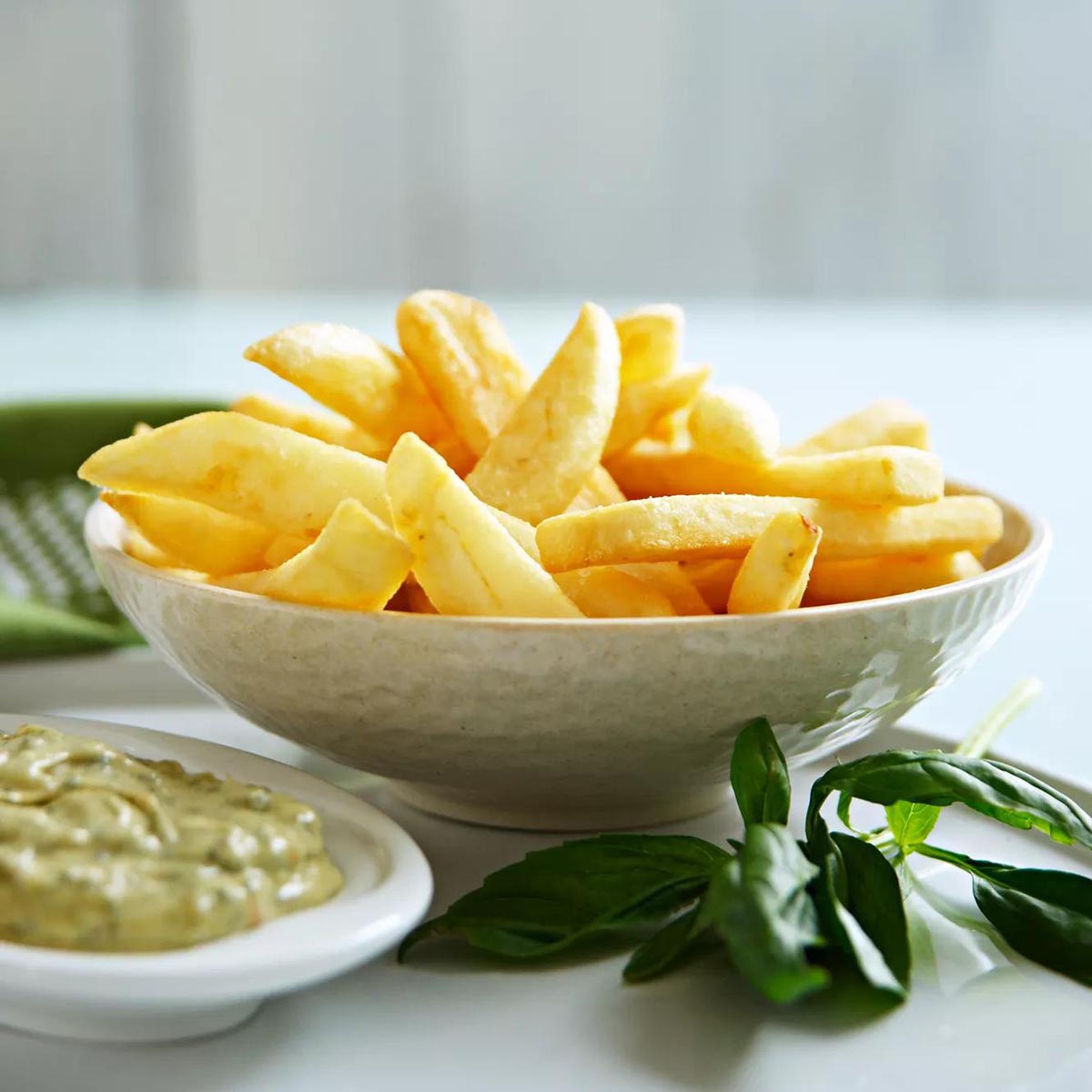Steakhouse Chips With Pesto Mayo | Simplot Food - Australia