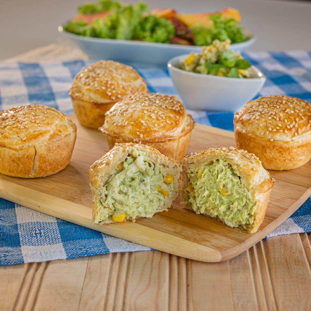 Minipastel de pollo con aguacate | Simplot Foods - México