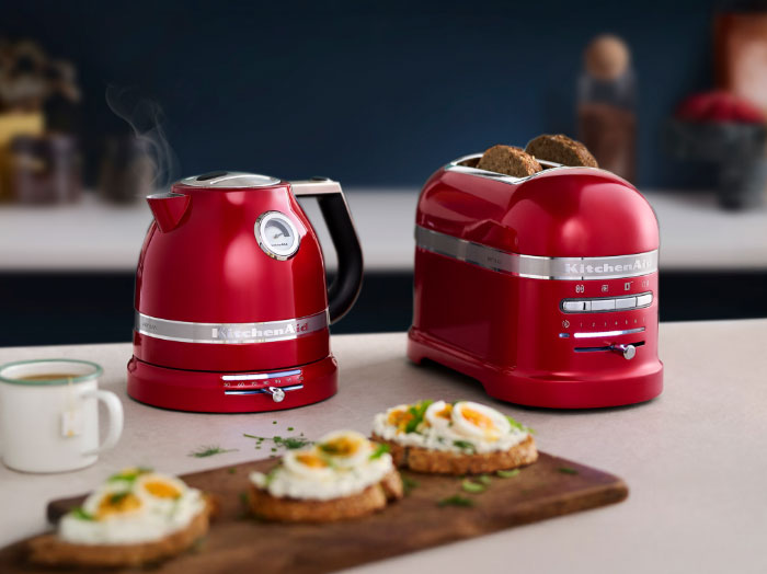 Kettles | Best kettle with temperature control | KitchenAid UK