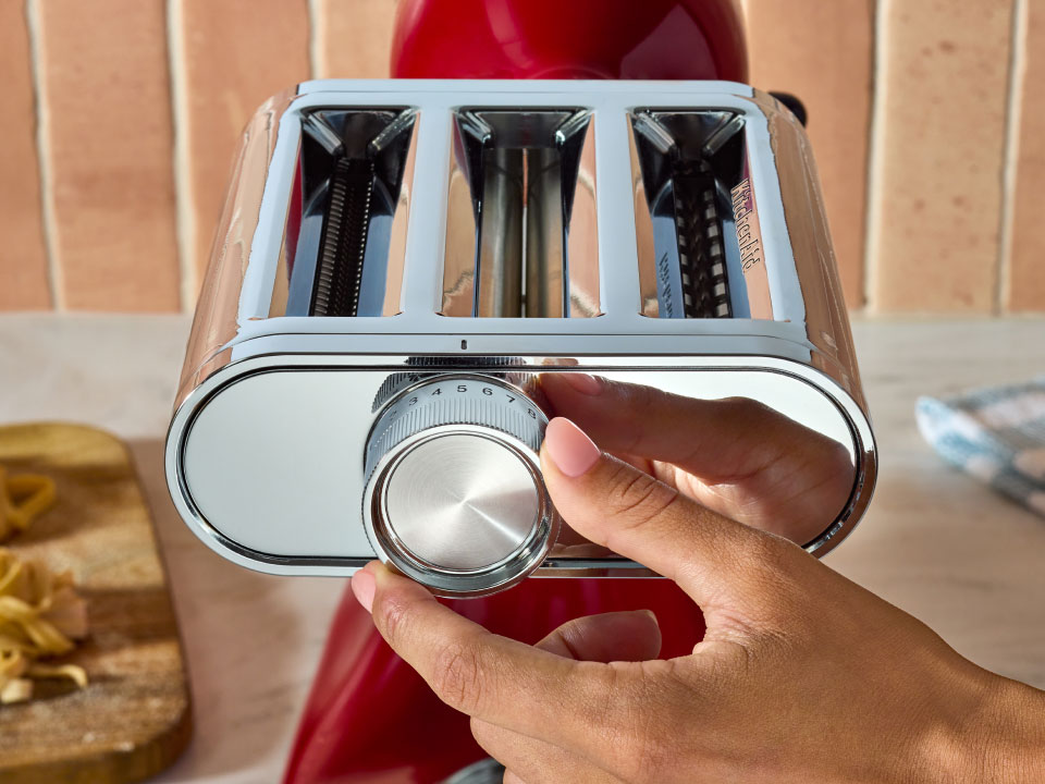 3-in-1 metal pasta attachment | KitchenAid UK