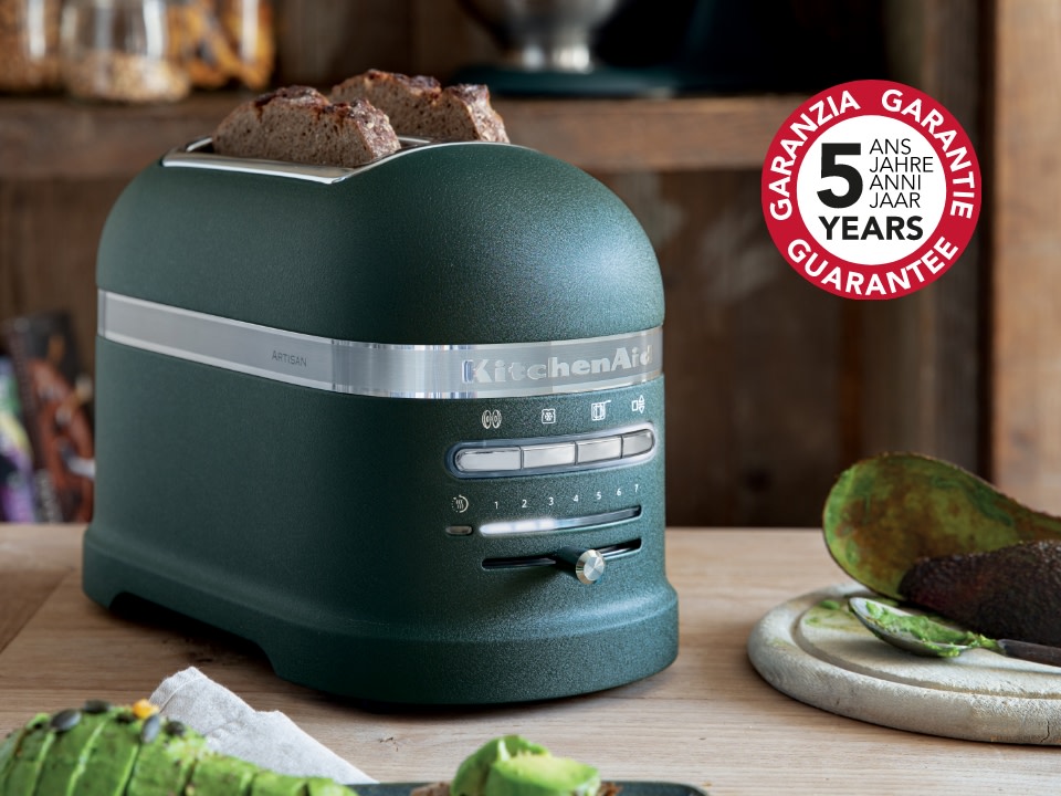 ARTISAN BREAKFAST SET (2-SLOT TOASTER) - Onyx Black | KitchenAid