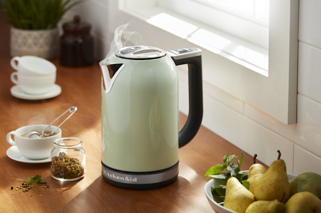 Kettles | Best kettle with temperature control | KitchenAid IE