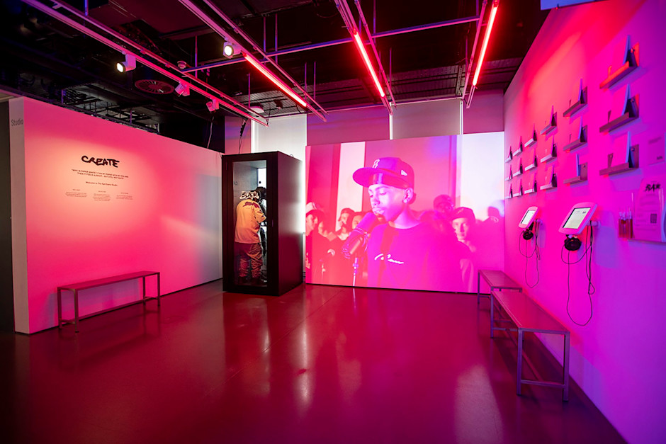 At London Bridge | The Spit Game UK: My Kind of Poetry