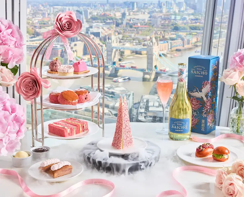 At London Bridge | Pink Afternoon Tea at Ting