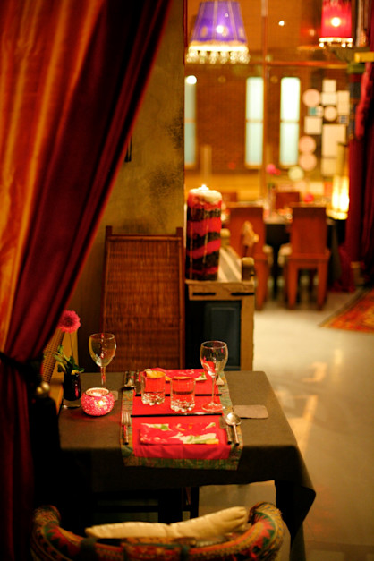 At London Bridge | Champor Champor