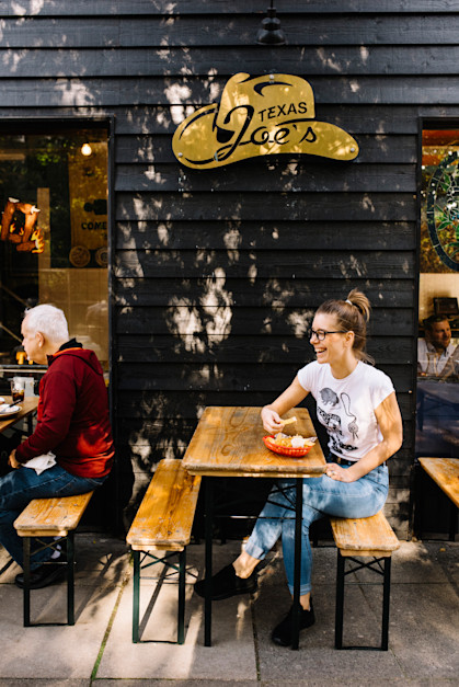 At London Bridge | Texas Joe's