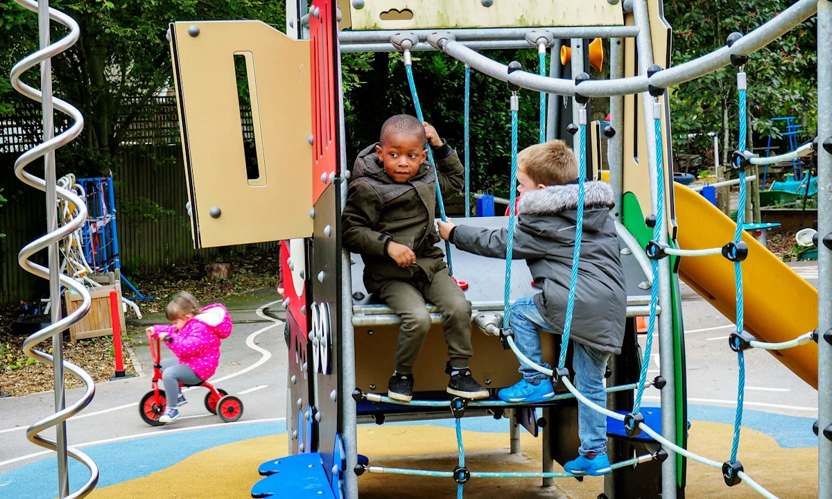 KOMPAN | Boothville Primary School playground | Northampton