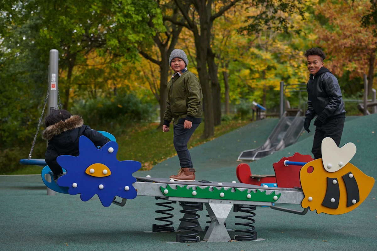 KOMPAN | playground at Ramsden Park | Canada