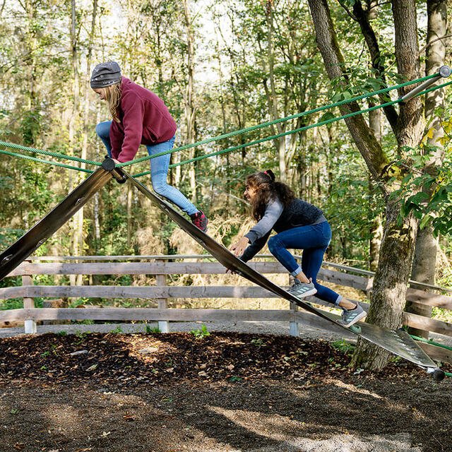 KOMPAN | Climbing nets for playgrounds