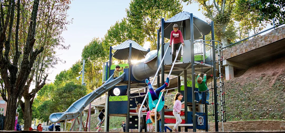 Kompan | Steel Swing H:2.5m, 100cm Shell Seat, Anti-wrap