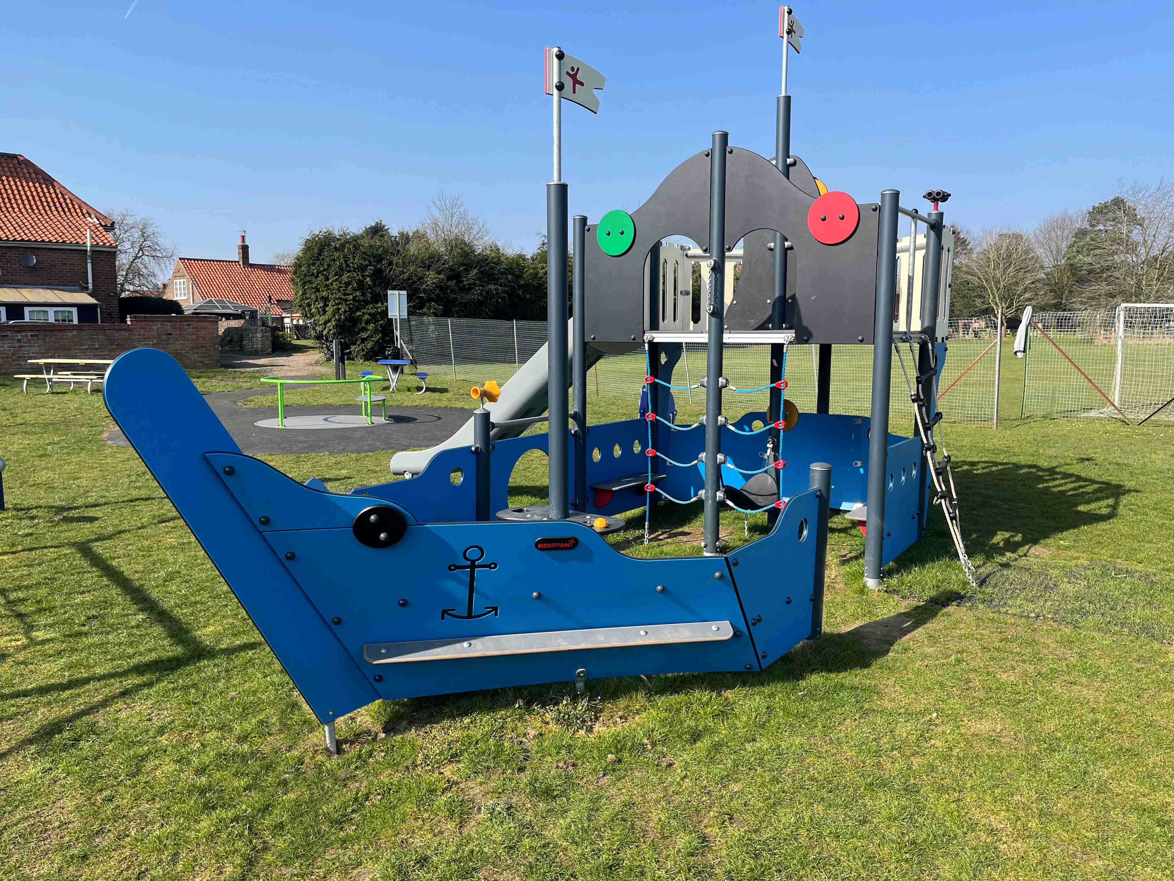 Willoughton Playing Field - Kompan Playgrounds