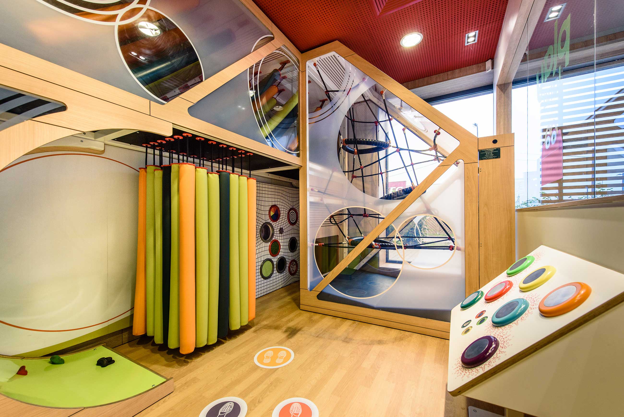 KOMPAN | Commercial Playgrounds and Play Areas for Restaurants