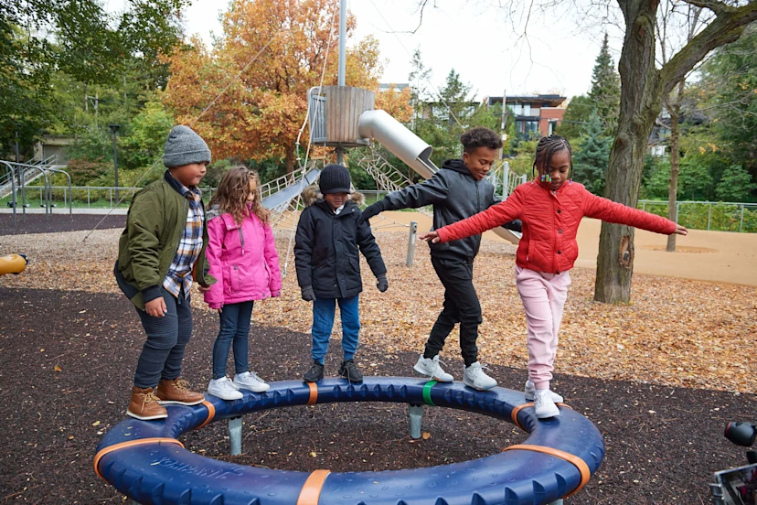 KOMPAN | playground at Ramsden Park | Canada