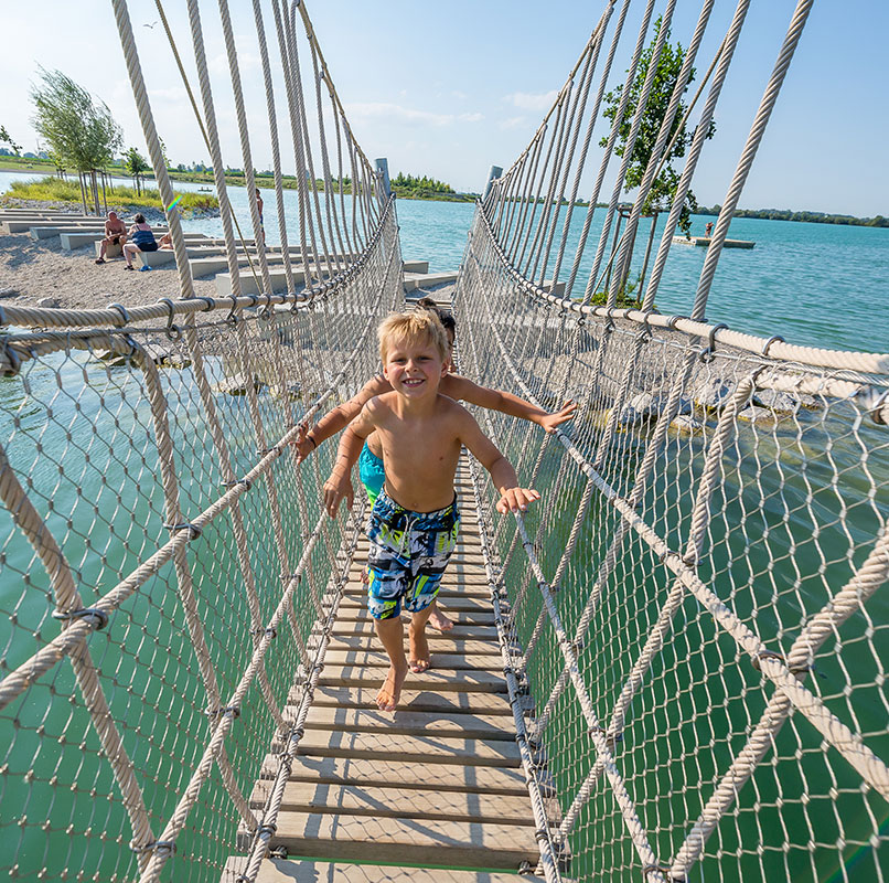 Rope bridges for playgrounds - KOMPAN