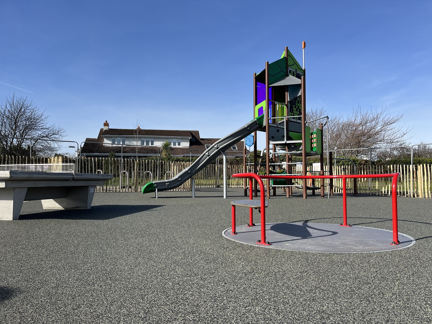 Springhill Park Playground, Dublin - KOMPAN