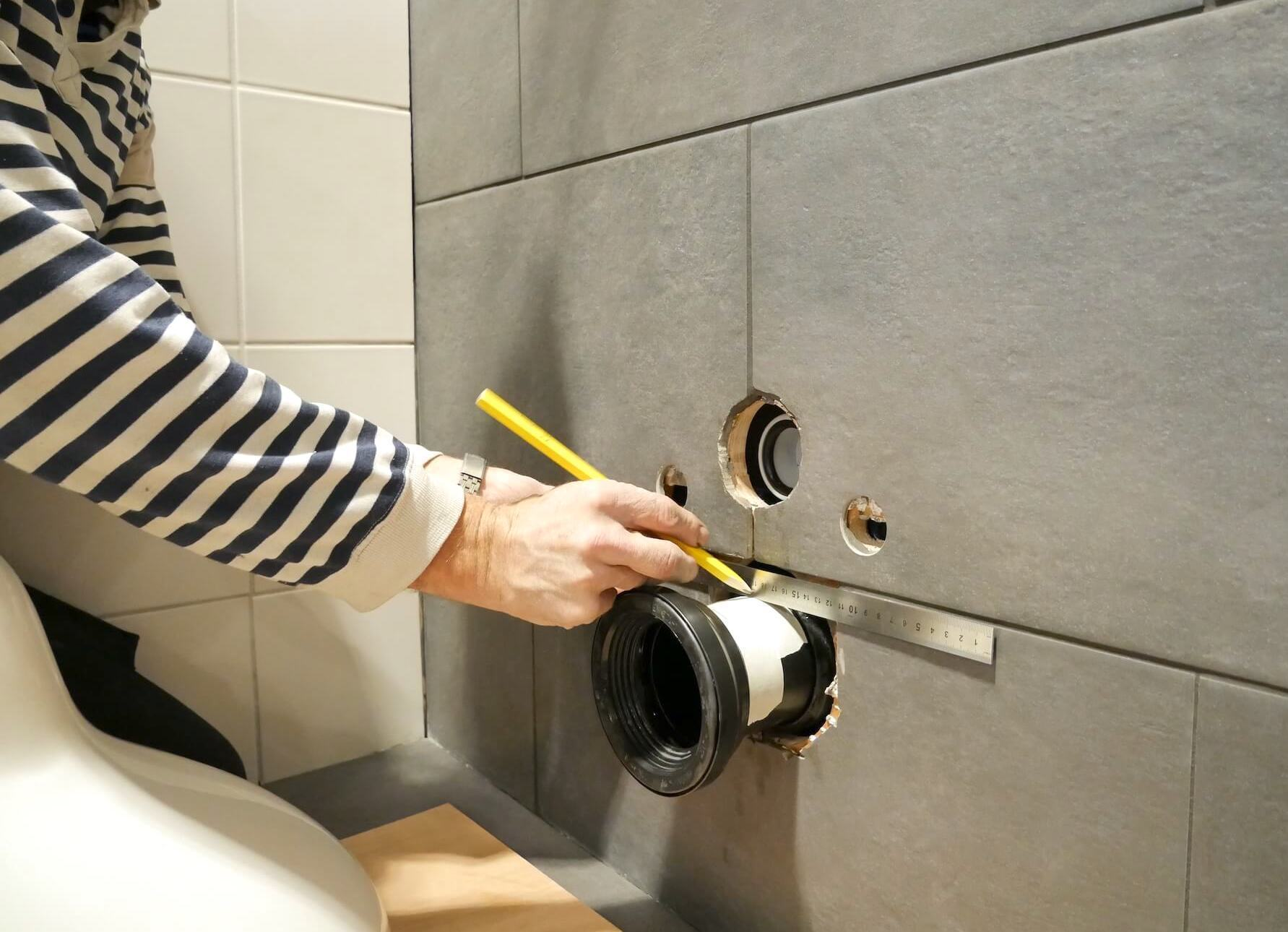 Hangtoilet plaatsen - Zo hang je een wc op | Praxis