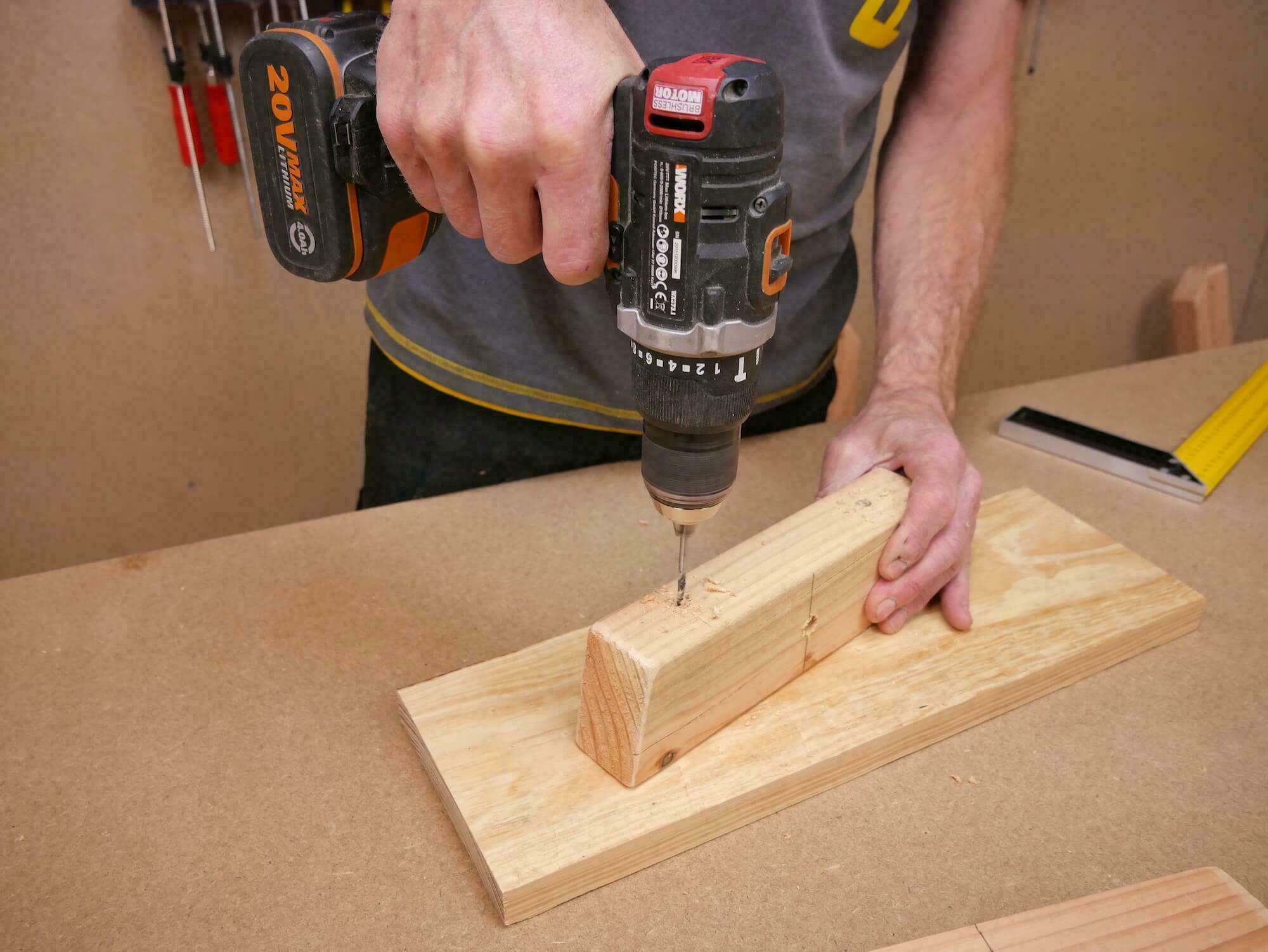 Tuinbank en buiten werkplek in één maken | Praxis