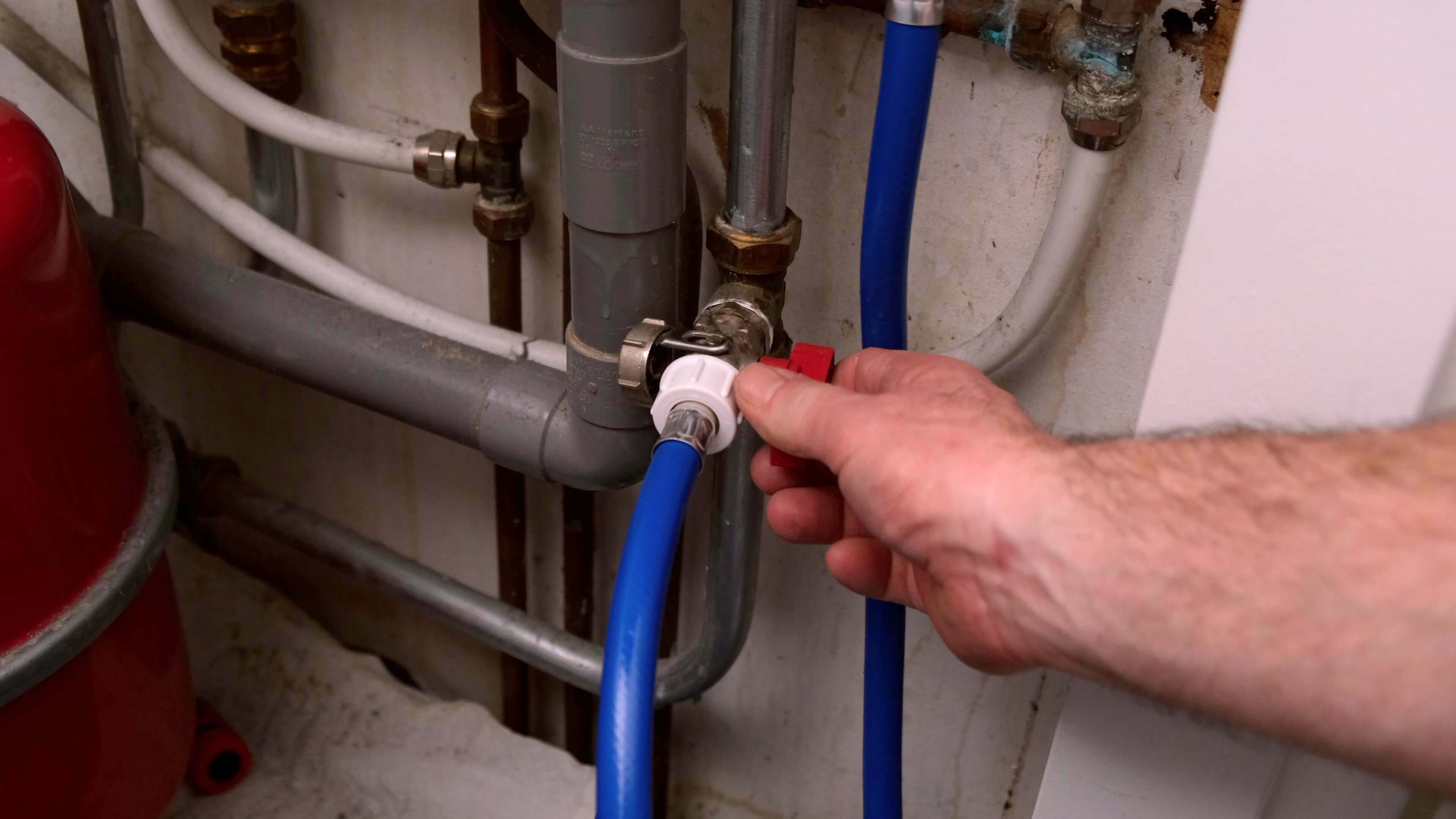 Radiator vervangen: Zo vervang je je radiator | Praxis