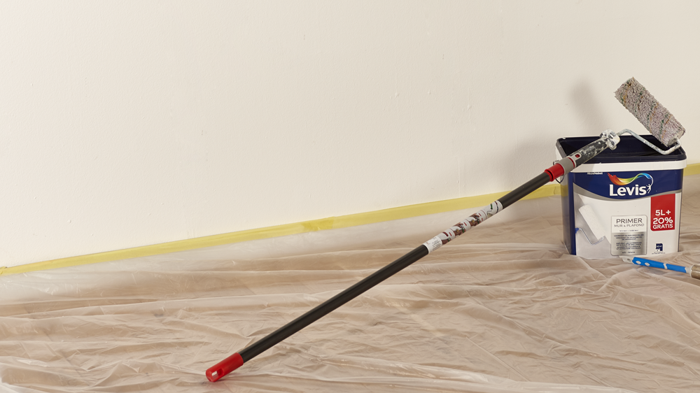 Barst in muur herstellen voor schilderen | stappenplan | brico.be