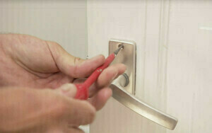 Deur verven? Schilder streeploos je deur | Stappenplan Praxis