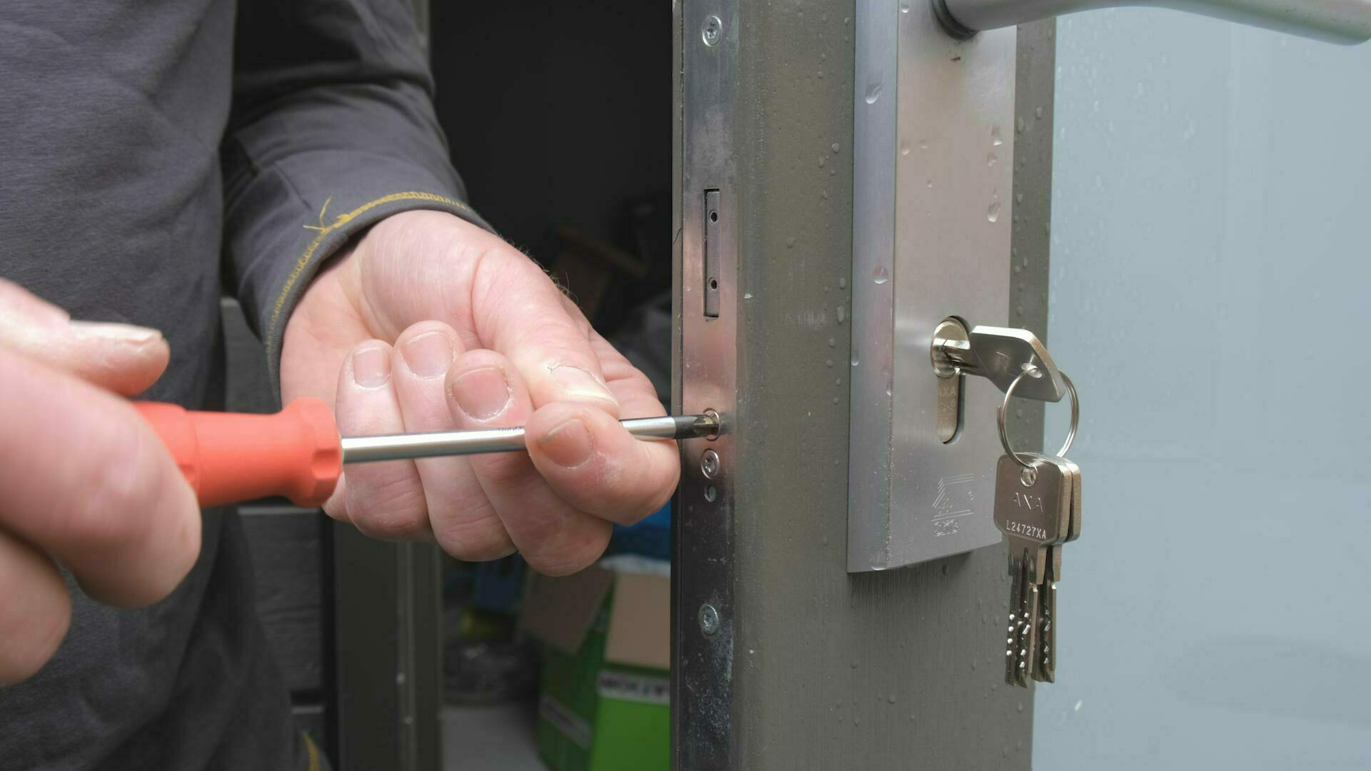 Cilinderslot vervangen - Zo vervang je je slot | Praxis