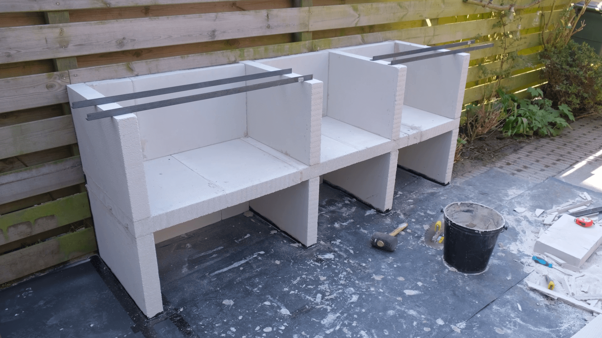 Buitenkeuken van betonblokken maken - Praxis