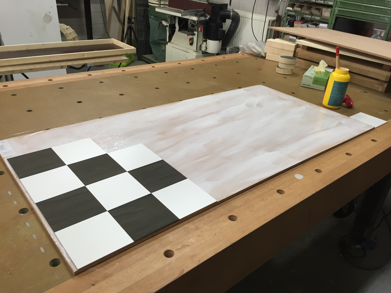 Een XL dambord maken | Stap voor stap uitgelegd | Brico.be