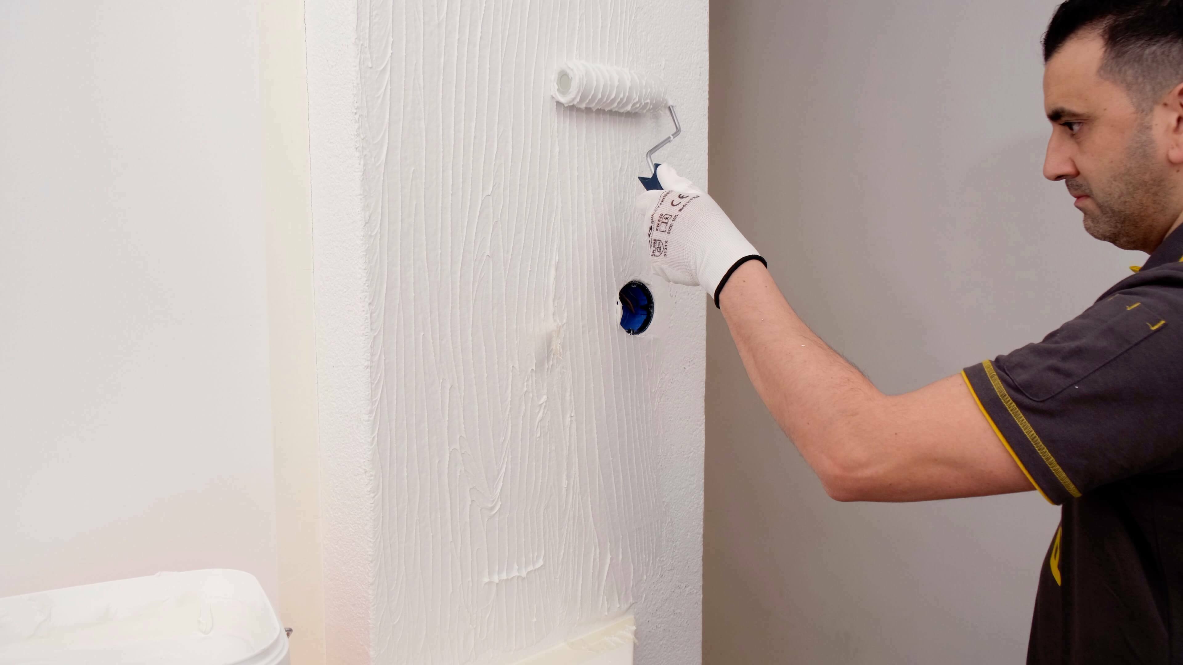 Een muur glad maken zonder te stucen | Stappenplan