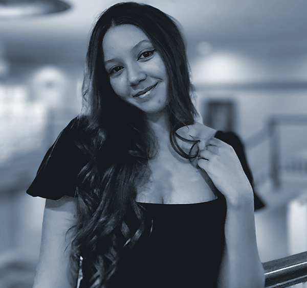 Rise | Isabella Nascimento Silva Pinto