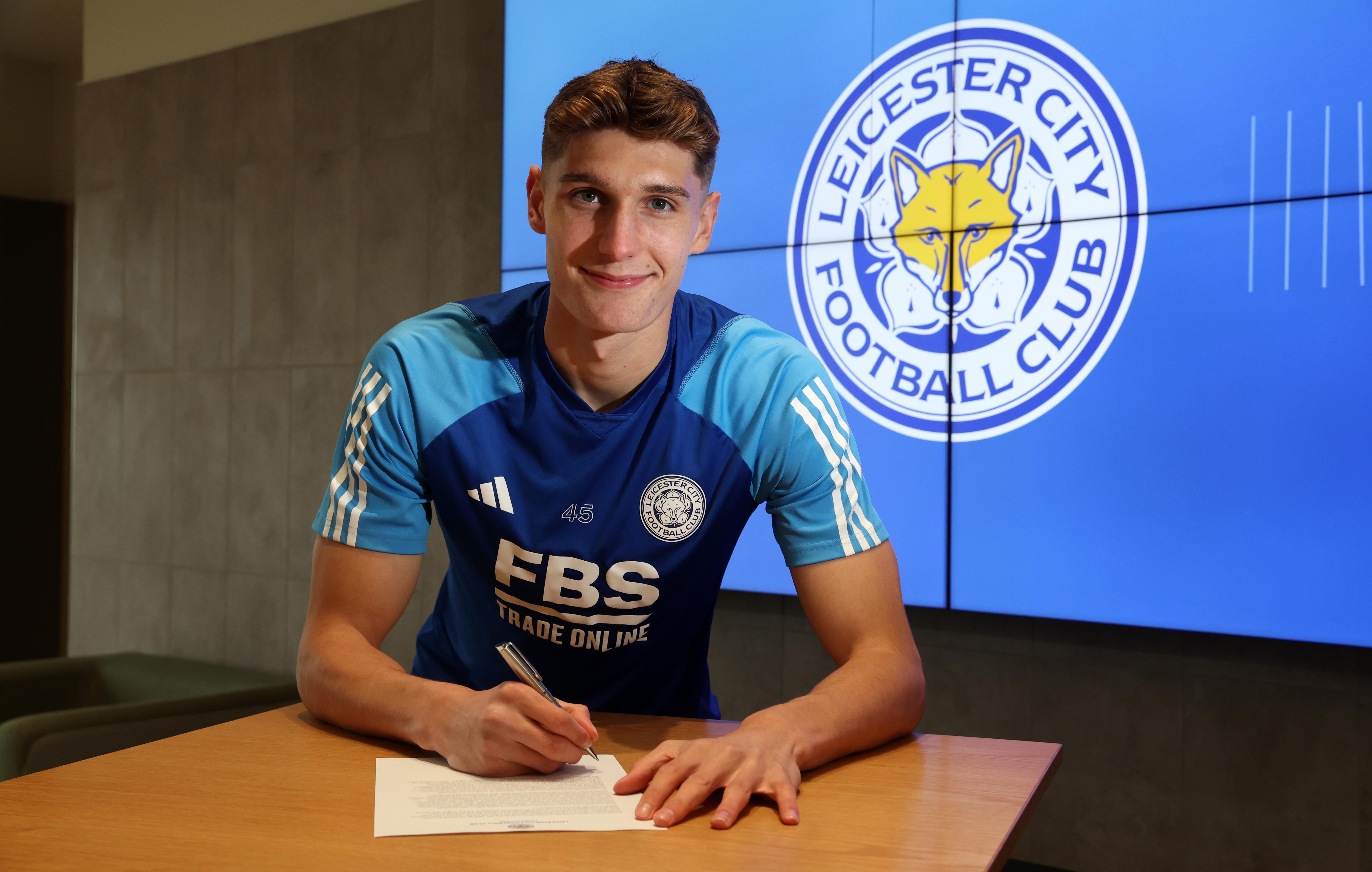 Ben Nelson Signs New LCFC Contract