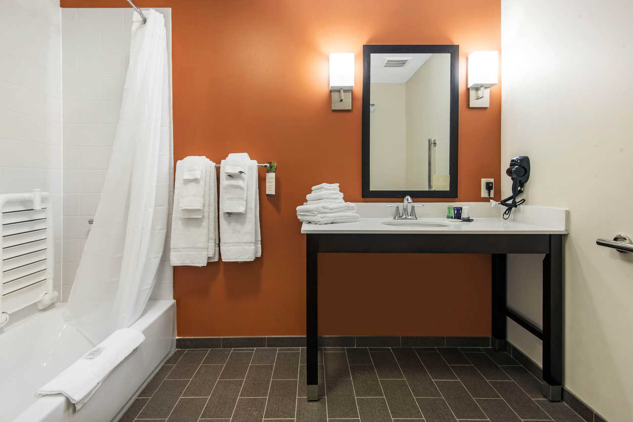 Sleep Inn & Suites Moab near Arches National Park | Photo Gallery | 15 ...