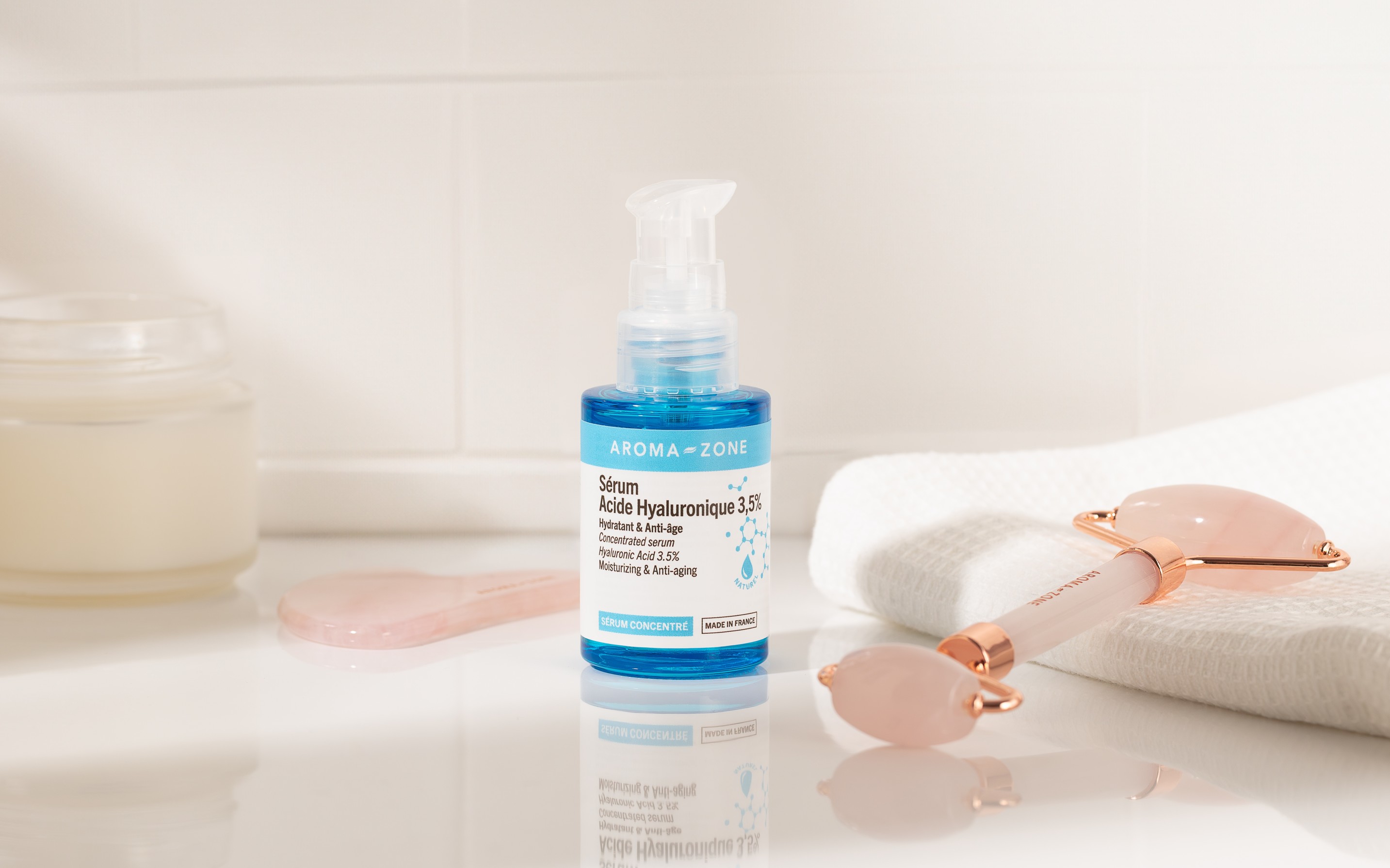 Acide hyaluronique : rôle, efficacité et utilisation - Aroma-Zone