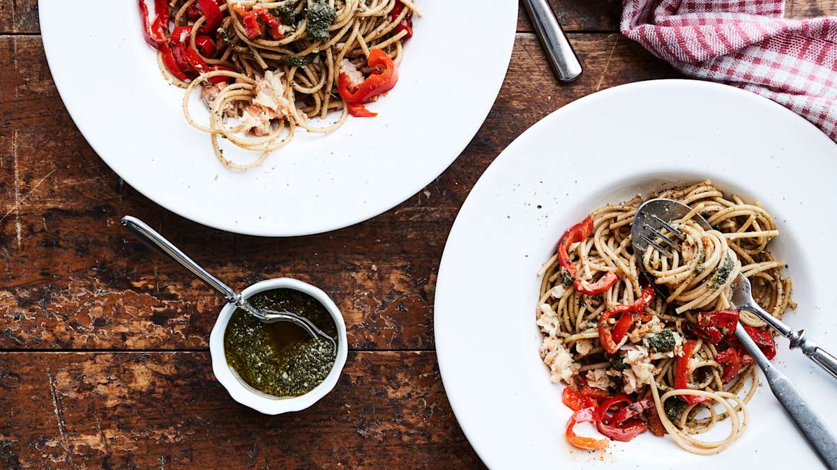 Savukala-nokkospestopasta | Pasta | Yhteishyvä