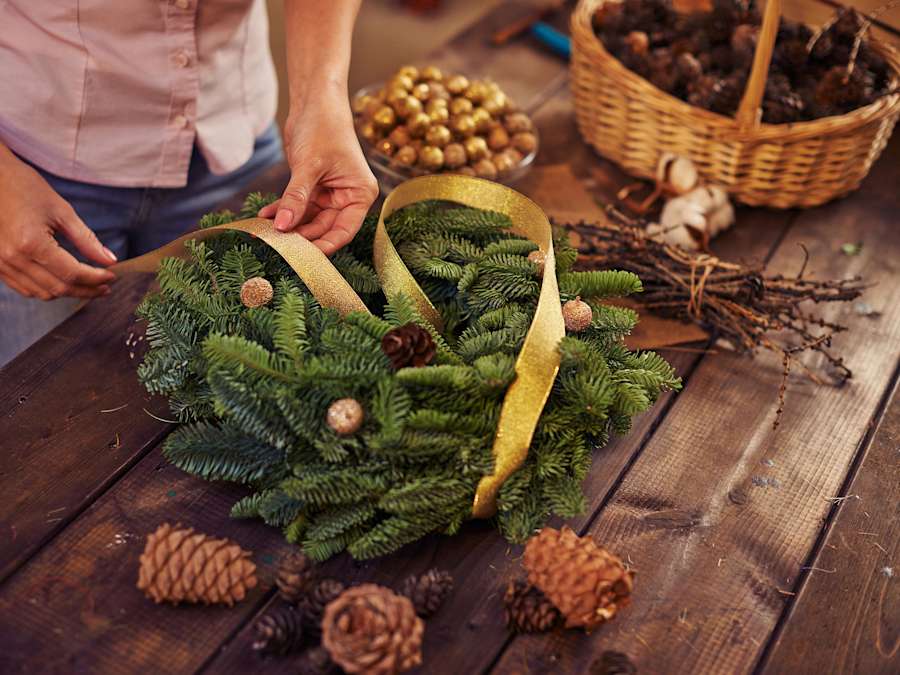 Tee itse havukranssi oveen | Yhteishyvä