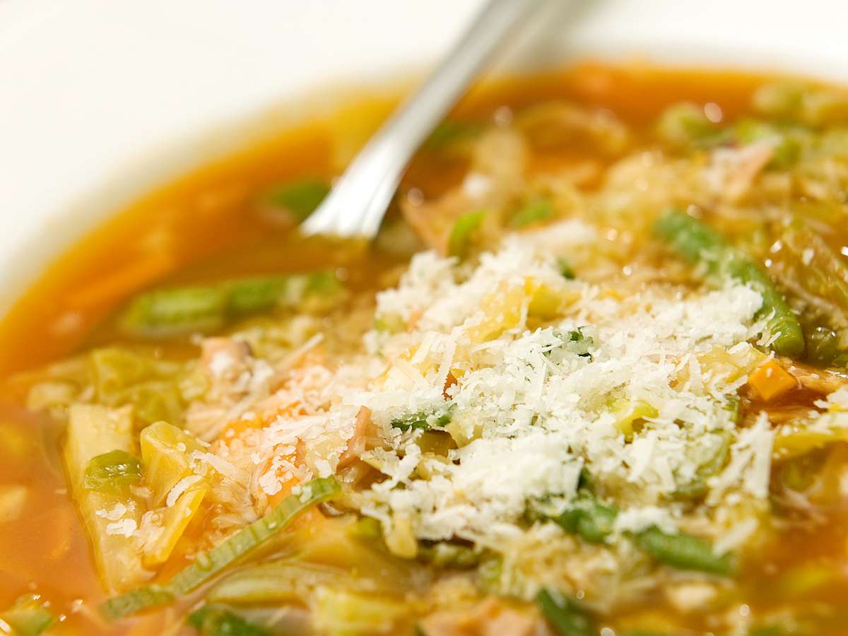 Minestronekeitto | Keitot | Yhteishyvä