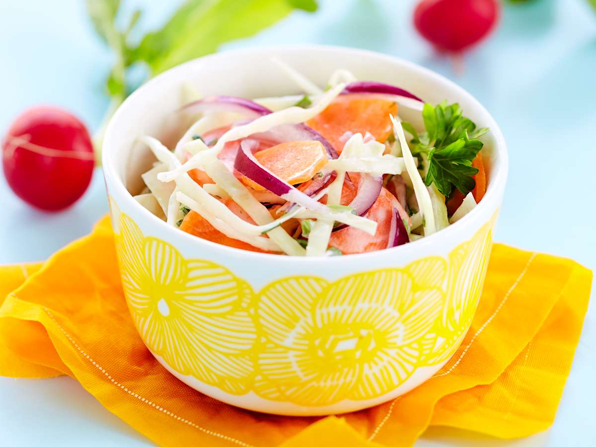 Coleslaw | Salaatit | Yhteishyvä
