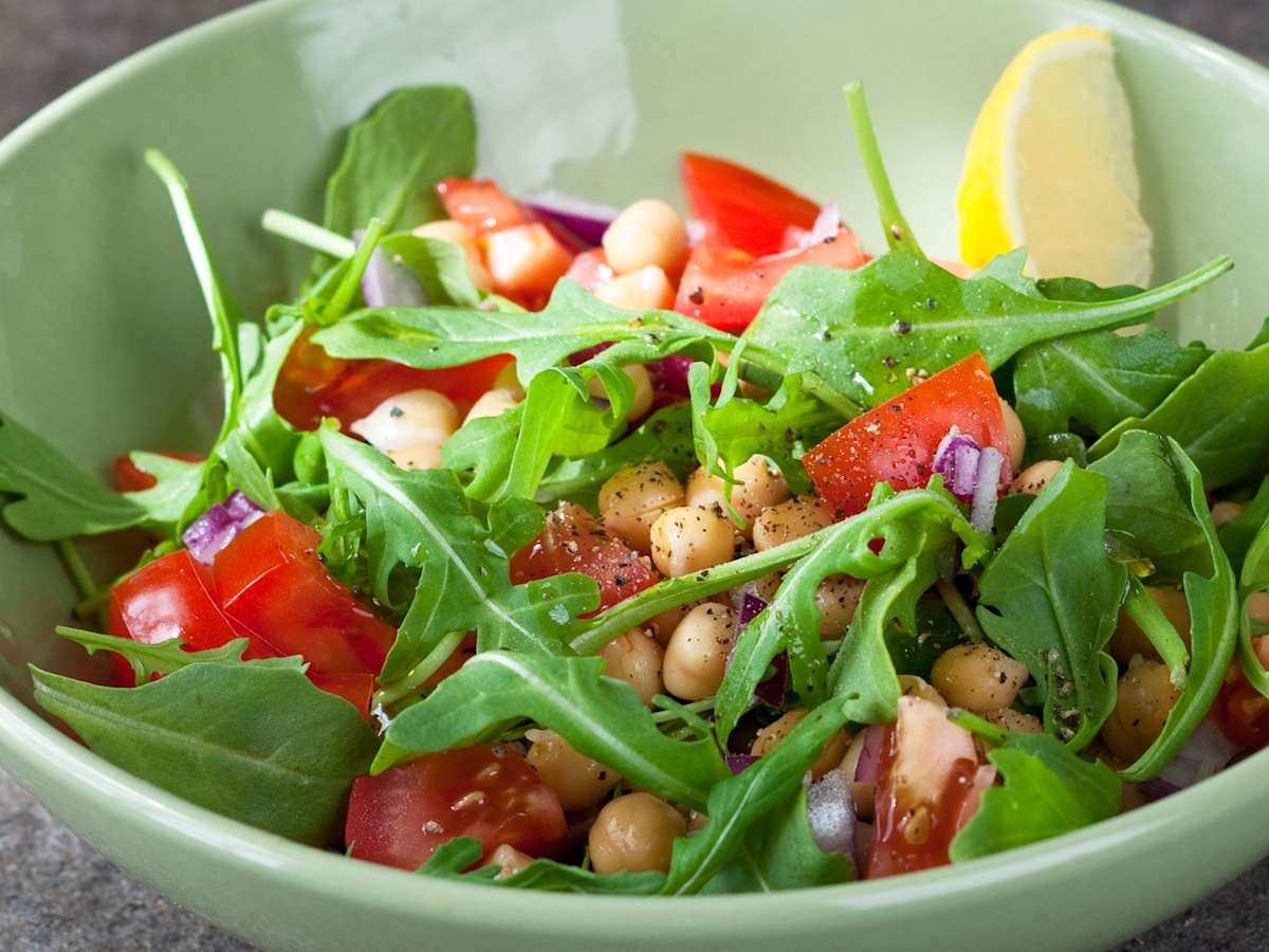 Kikhernesalaatti | Salaatit | Yhteishyvä