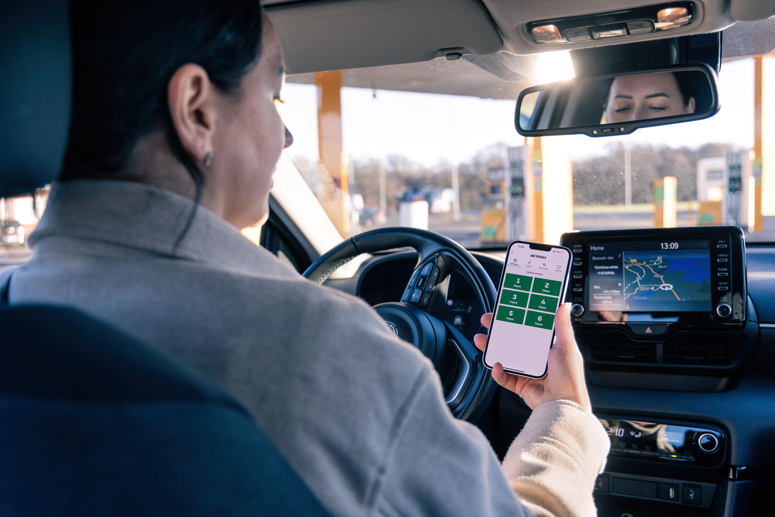 ABC-mobiilin kyydissä jo yli 700 000 käyttäjää – digimyynti vahvassa ...