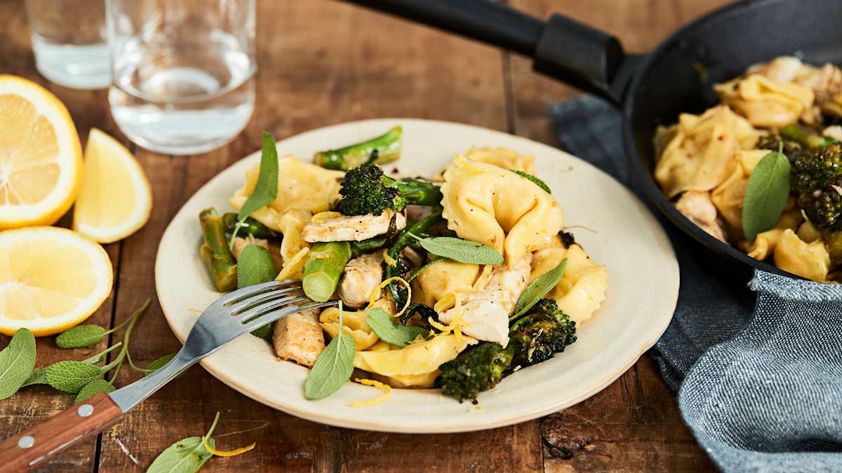 Nopea sitruuna-kanapasta | Pasta | Yhteishyvä