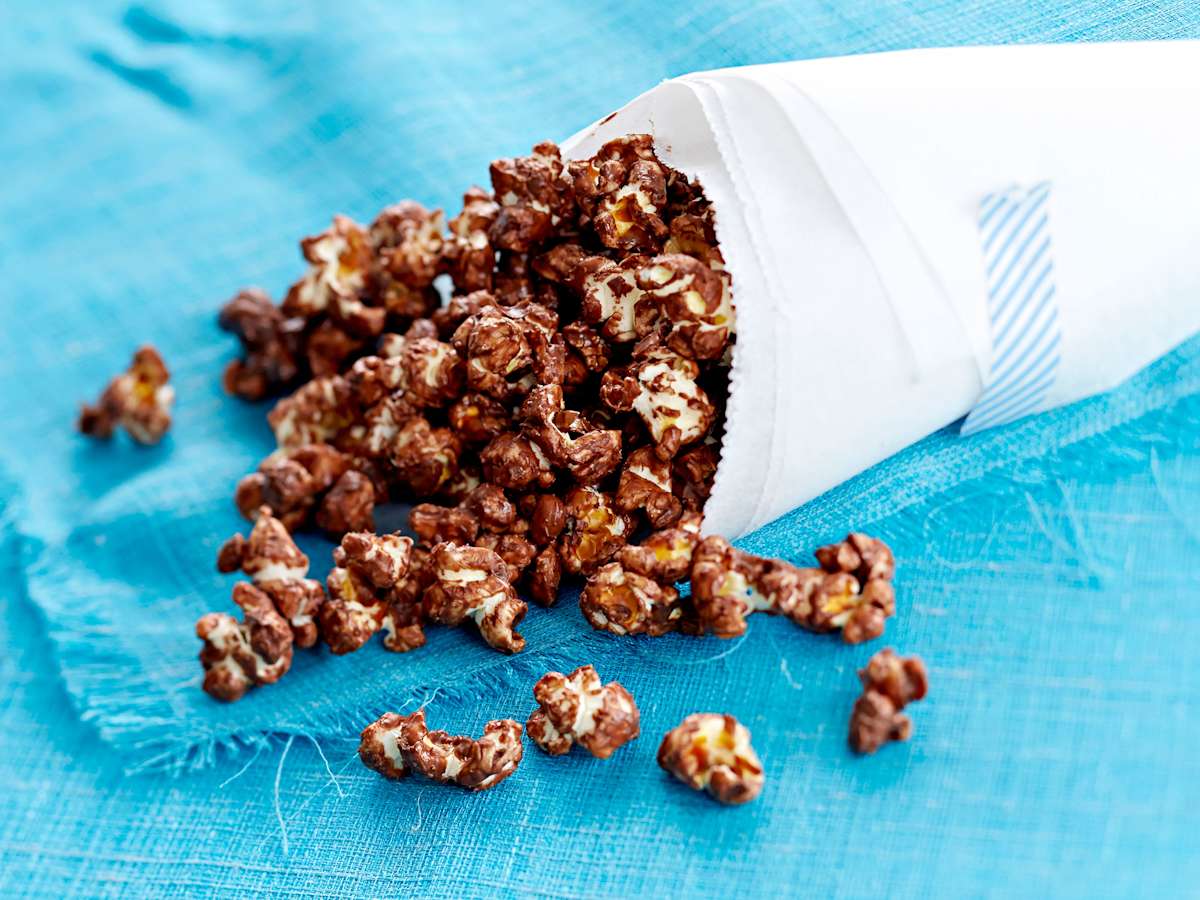 Täydelliset popcornit kattilassa – näin teet ne itse ja 5 tapaa maustaa ...