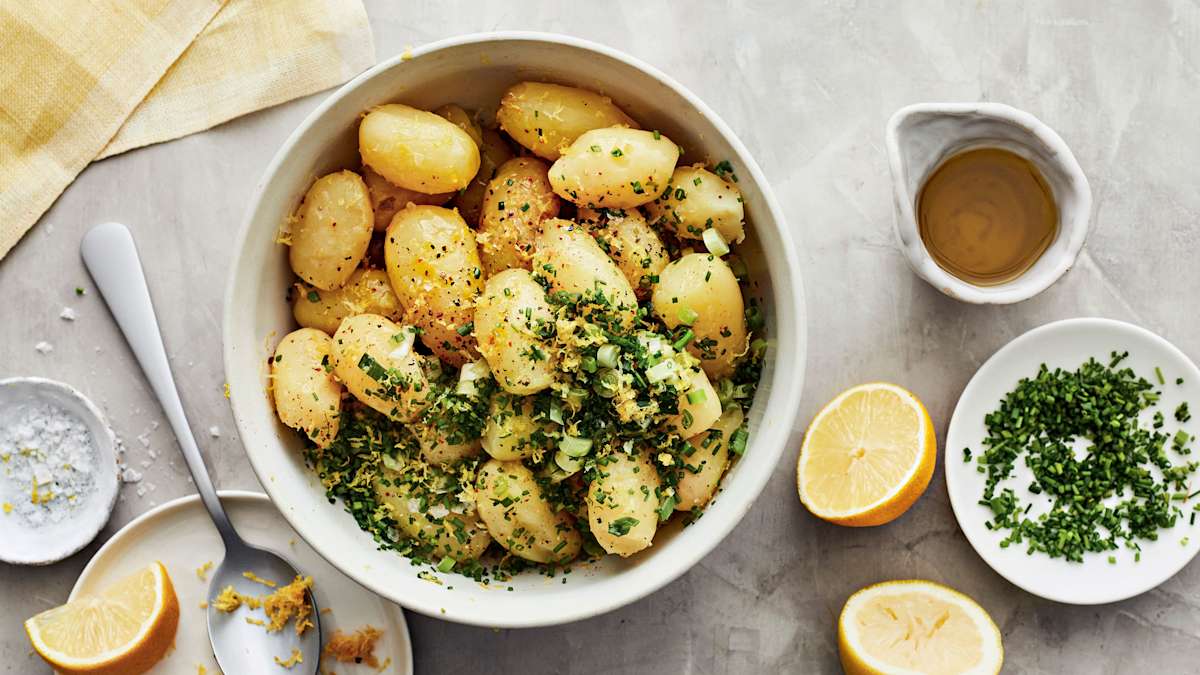 Nyt laitetaan uudet perunat uusiksi! Näin teet 6 erilaista herkkua ...