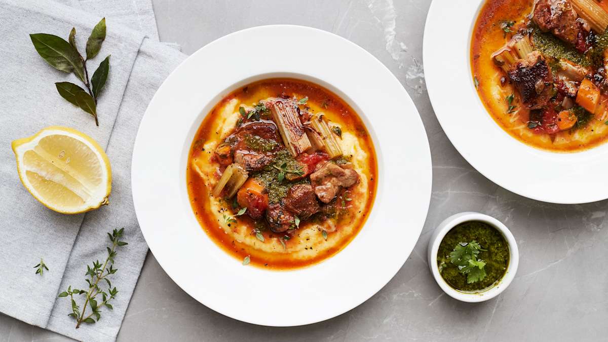 Ylikypsä possupata ja parmesaanipolenta | Pataruoat | Yhteishyvä