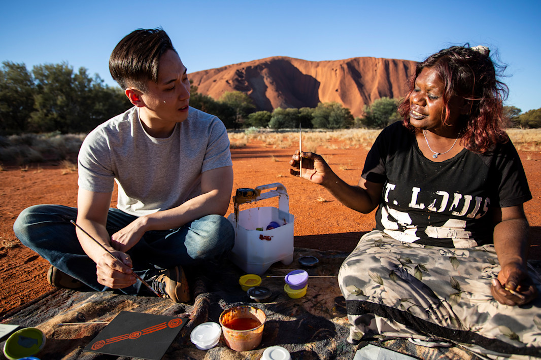 Be immersed in Aboriginal cultures around Uluru & Alice Springs